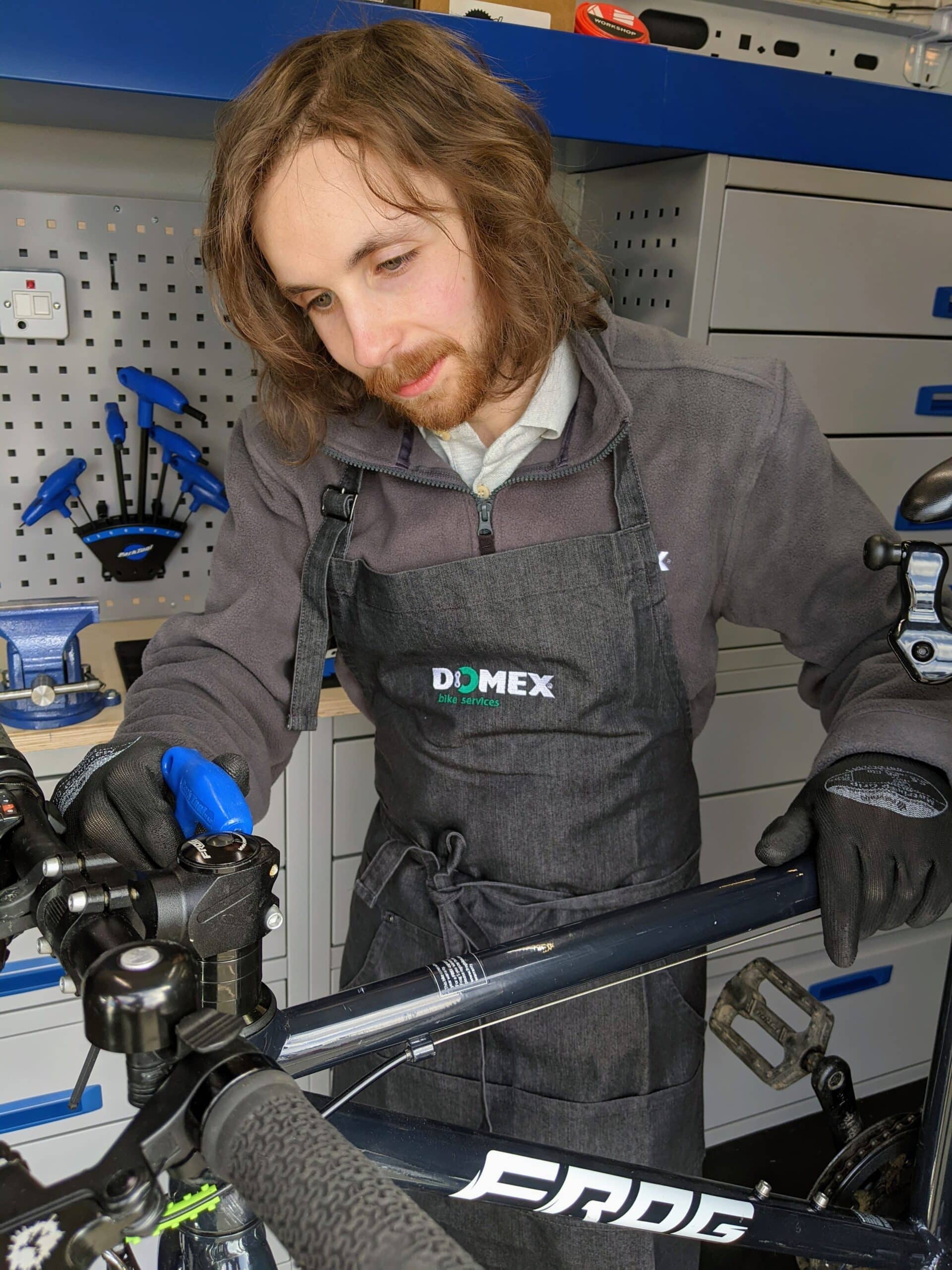 Bike Chain Replacment & Repair - Mobile Next to You | Domexbikes